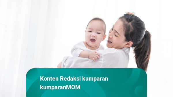 Tahap Perkembangan Sensorimotor Bayi Sesuai Usianya | kumparan.com