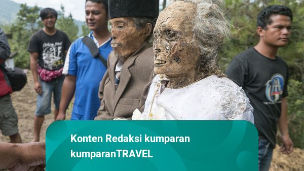 Mengenal Ma'Nene, Ritual Mengganti Pakaian Mayat di Toraja, Sulawesi ...