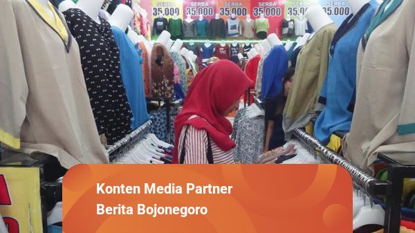 Baju Serba 35 ribu, Laris Manis Hingga Pasca Lebaran | kumparan.com