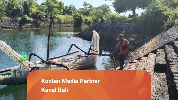 Kreatif, Nelayan di Bali Ini Buat Perahu dari Ribuan Botol Plastik ...
