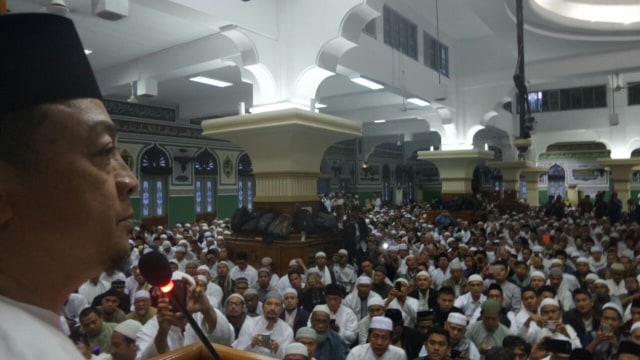 Bubur Sumsum dan Salat Subuh di Masjid Al-Azhar | kumparan.com
