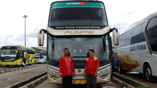 Bus Dua Tingkat Fasilitas Setara Pesawat | kumparan.com