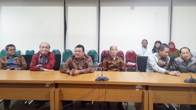 Dirut Pertamina Definitif Diputuskan 30 Hari Lagi | kumparan.com Dirut Pertamina Definitif Diputuskan 30 Hari Lagi | kumparan.com