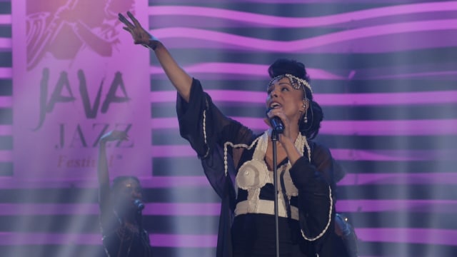 FOTO: Mezzoforte, Zap Mama hingga Tribute to Whitney Houston | kumparan.com