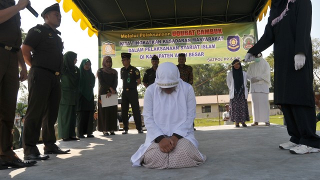 Menilik Perda Syariah dan Raperda Injil yang Disoroti PSI | kumparan.com