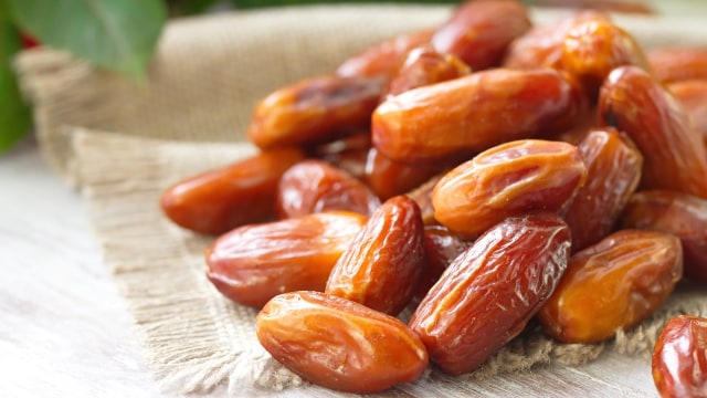 5 Manfaat Mengonsumsi Kurma saat Hamil | kumparan.com