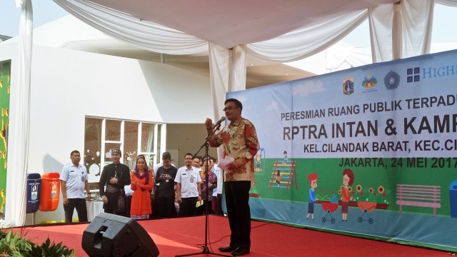 Djarot dan Happy Resmikan RPTRA di Cilandak | kumparan.com
