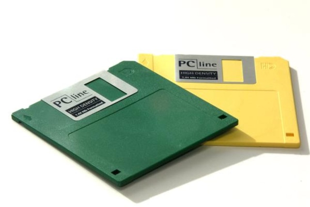 floppy disk artinya