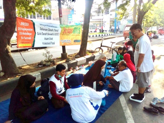 STIKESMUS SOLO ADAKAN BAKSOS PEMERIKSAAN KESEHATAN RUTIN DI CARE FREE ...