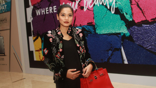 Istri Hamil 8 Bulan, Christian Sugiono jadi Suami Siaga | kumparan.com
