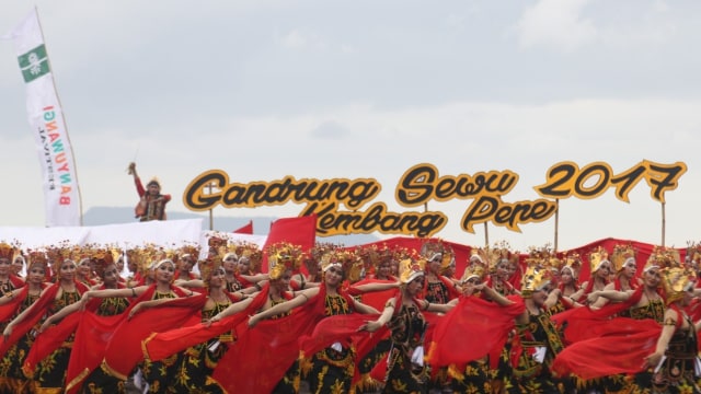 Mengenal 3 Gending Klasik Pengiring Tari Gandrung | kumparan.com