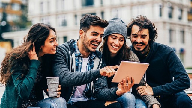 7 Karakteristik Generasi Z yang Perlu Kamu Tahu | kumparan.com