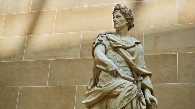 Persaingan Penguasa Triumvirat dan Puncak Kejayaan Julius Caesar ...