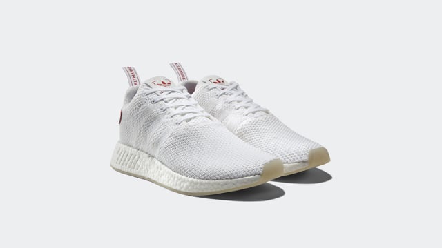 Rayakan Tahun Baru Imlek, adidas Rilis 4 Sneaker Baru | kumparan.com