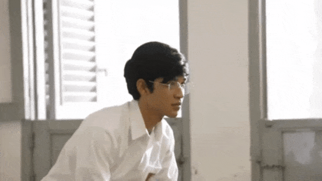 5 Aktor Muda Penuh Pesona di Film 'Dilan 1990' | kumparan.com