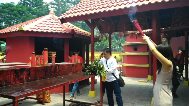 Mengunjungi Wihara Bahtera Bhakti Ancol yang Berusia 592 Tahun ...