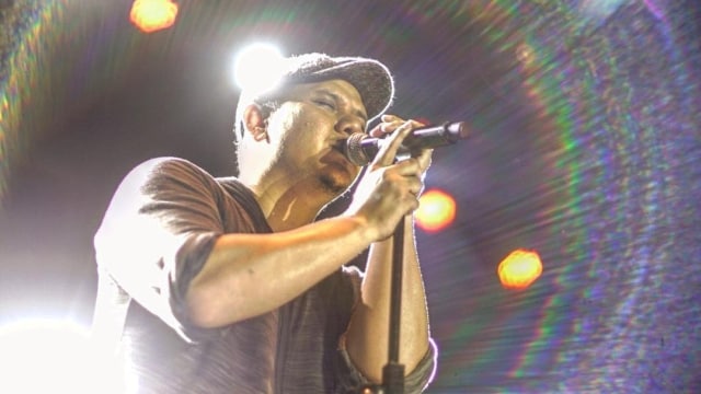 Cerita Fadly tentang Logo Padi yang Dibuat oleh Sang Ayah | kumparan.com