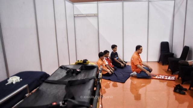 Anies dan Persija: Prediksi Kemenangan dan Salat Sebelum Pertandingan | kumparan.com