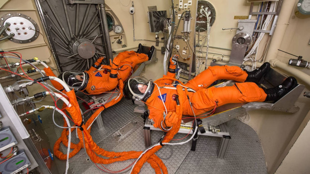 NASA Mau Ciptakan Baju Astronaut yang Dilengkapi dengan 'Toilet ...