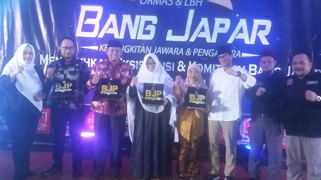 Bima Arya Raih Gelar Pejabat Publik Anti Miras Dari Bang Japar Award ...