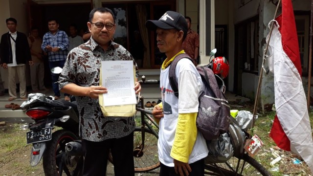 Handoko Rela Lima Hari Bersepeda ke Brebes untuk Ketemu Pak Dirman ...