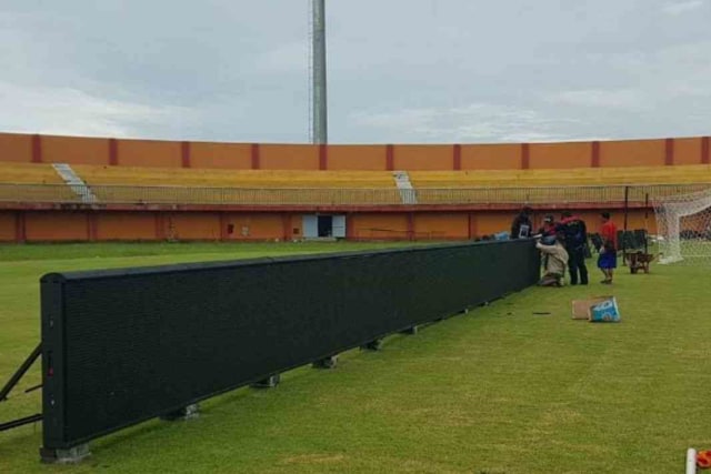 Stadion Gelora Ratu Pamelingan Pamekasan Gunakan LED Perimeter Board ...