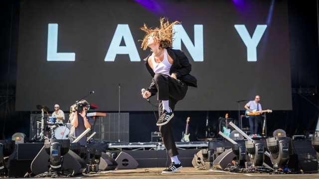 LANY Menanti Kejutan dari Para Fans di Indonesia | kumparan.com