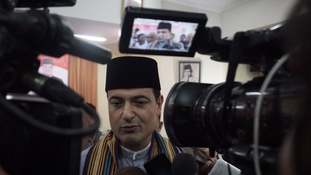 Sam Aliano dan Ambisinya Ikut Pilpres 2019 | kumparan.com