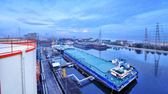 Melihat Proses Pembuatan Minyak Kelapa Sawit di Pabrik Bimoli ...