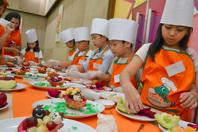 Perjalanan Menjadi “ Junior Chef “ dimulai di HARRIS Hotel ...