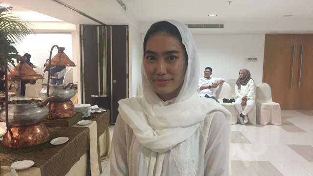 Alika Islamadina Sempatkan Iktikaf di Masjid Bersama Keluarga ...