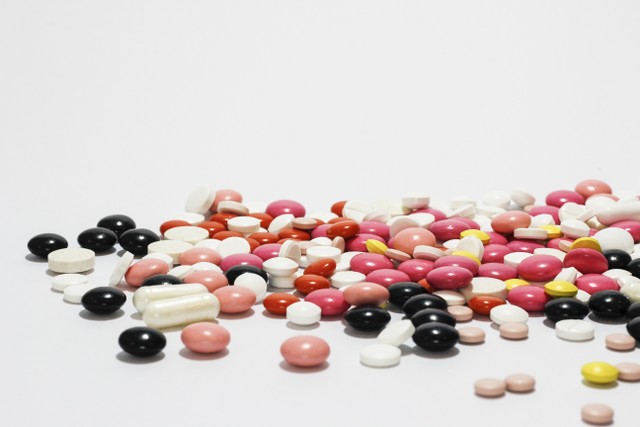 Lebih Mengenal Obat Generik | kumparan.com