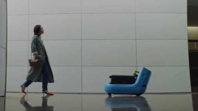 Maskapai Belanda Hadirkan Robot Troli Pemandu Pengunjung Bandara ...