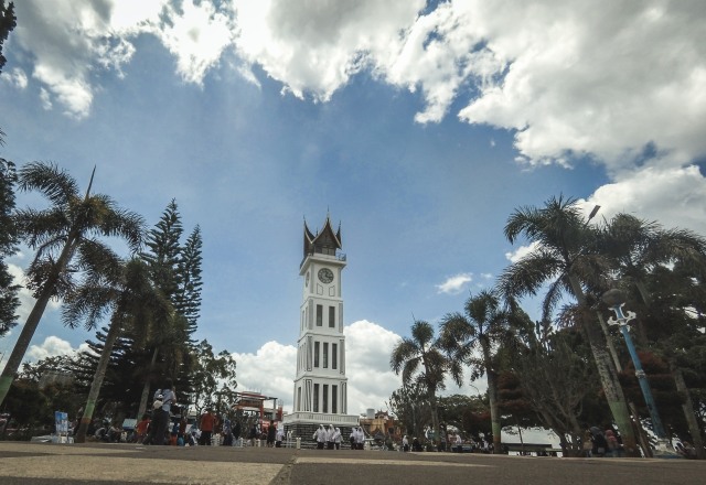 Indomie Punya Kejutan Buat Kamu Orang Padang dan Lamongan! | kumparan.com