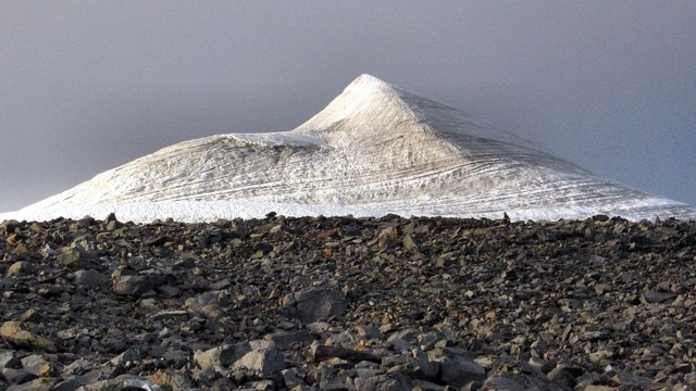 Akibat Gelombang Panas, Puncak Gunung Tertinggi di Swedia Mencair ...