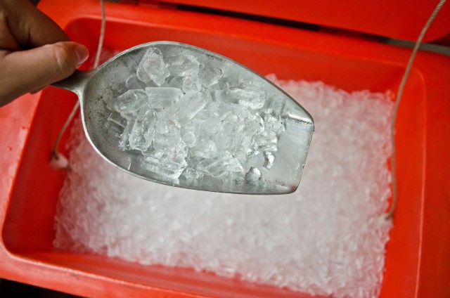 Tips Agar Es Batu Tidak Mudah Mencair | kumparan.com