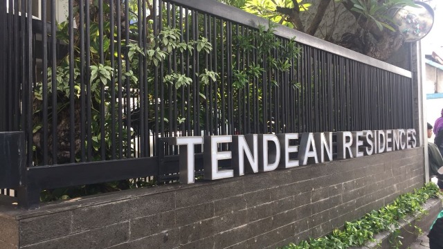 Kesaksian Sekuriti saat Temukan Pria Tewas di Tendean Residence ...