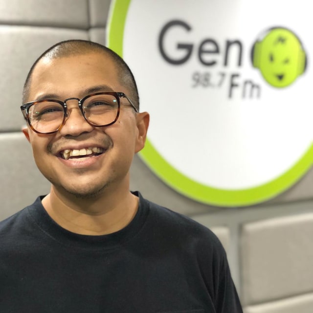 10 Artis yang Juga Menjadi Penyiar Radio | kumparan.com