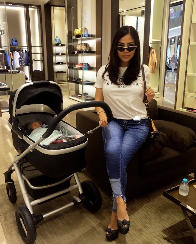 Melahirkan Anak Daniel Rigan, Ini 5 Fakta Hubungan Bella Shofie ...