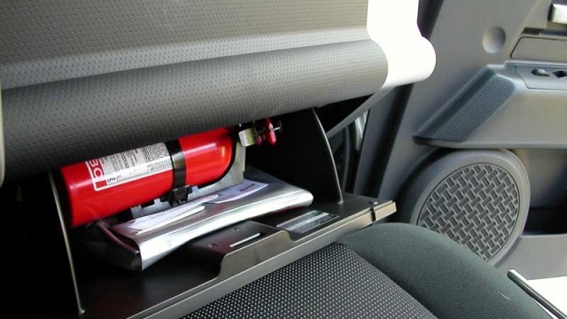 Agar Tidak Celaka, Begini Penempatan APAR yang Benar di Dalam Mobil ...