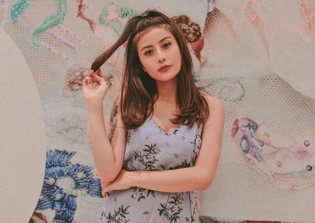 Terungkap! Ini Orang yang Membeli Instagram Awkarin | kumparan.com