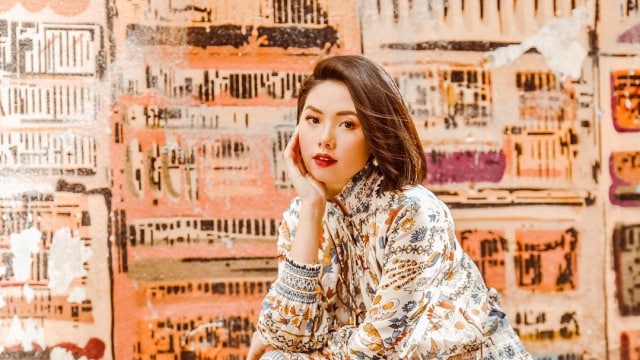 Beauty Routine: Cara Influencer Olivia Lazuardy Rawat Kulit Sensitif | kumparan.com