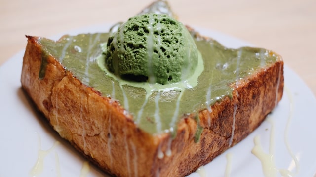 Matcha Toast Mahal vs Murah, Mana Lebih Enak? | kumparan.com