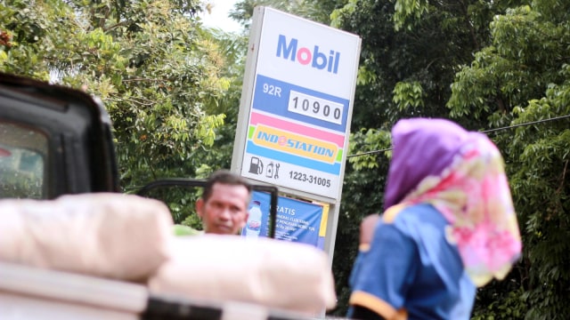 Jualan di Kampung, SPBU Mini Exxon Raup Omzet Rp 1,6 Juta per Hari ...