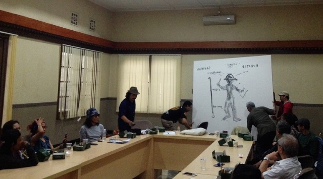 Para Alumni FSRD ITB Bersilaturahmi Lewat Pameran Gambar | kumparan.com