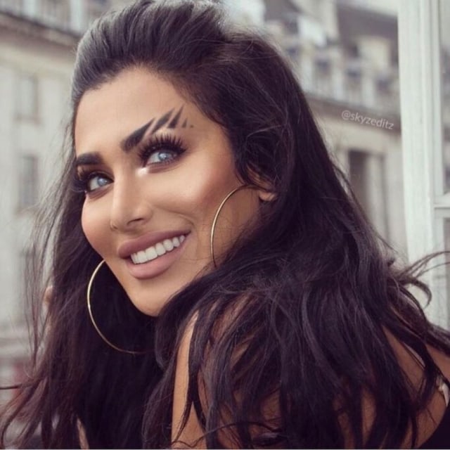 Beauty Flashback: Fishtail Brow dan 7 Tren Alis Paling Ekstrim Selama ...