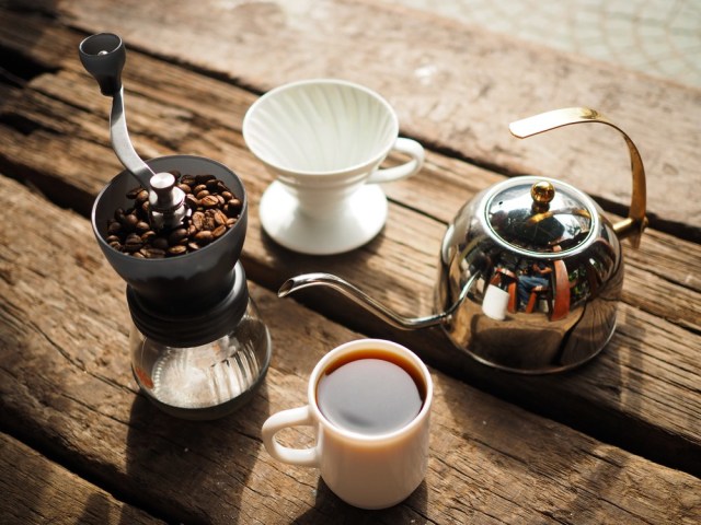Kenali Jenis Grinder Kopi, Mana yang Sesuai dengan Seleramu? | kumparan.com