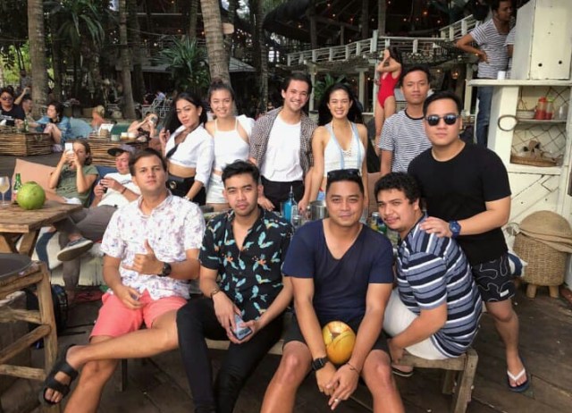 Dikabarkan Dekat, Intip 5 Potret Stuart Collin dan Angela Gilsha ...