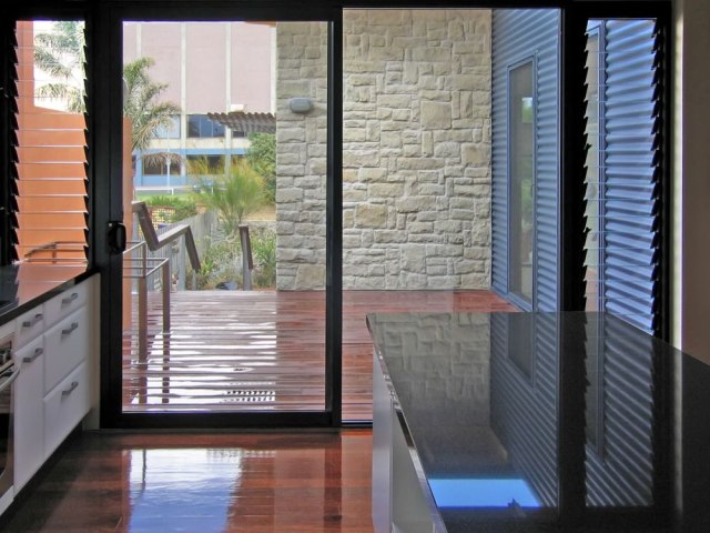 Apa Itu Kaca Nako? Yuk Simak Pengaplikasiannya untuk Hunian! | kumparan.com