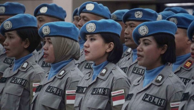 Foto: Melepas 320 Anggota Misi Perdamaian | kumparan.com